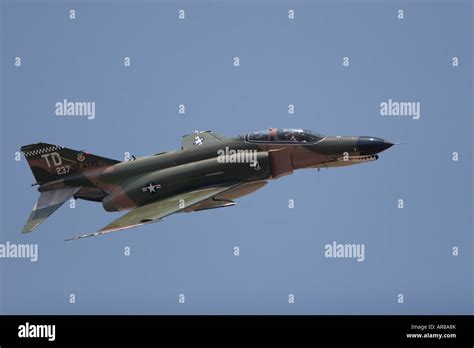 La época De La Guerra De Vietnam De Aviones De Caza F 4 Phantom Volando