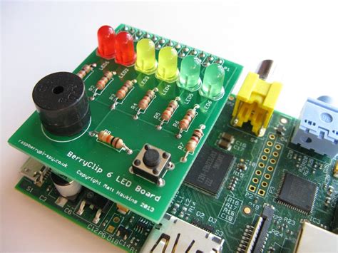 raspberry pi cpu usage monitoring with a berryclip