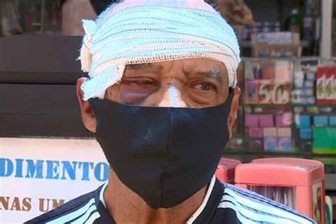 Vídeo Homem é Agredido Com Soco Na Cabeça Em Frente à Loja Em Que