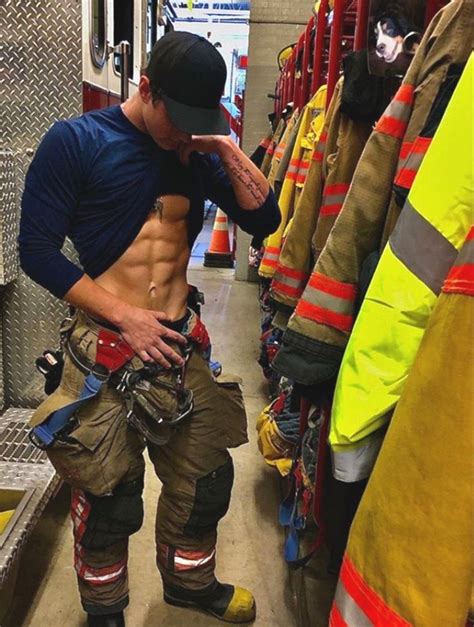 Tumblr For Men In UniforⓂ️ 108 8k👮🏻‍♂️ Men In Uniform Hot Firemen