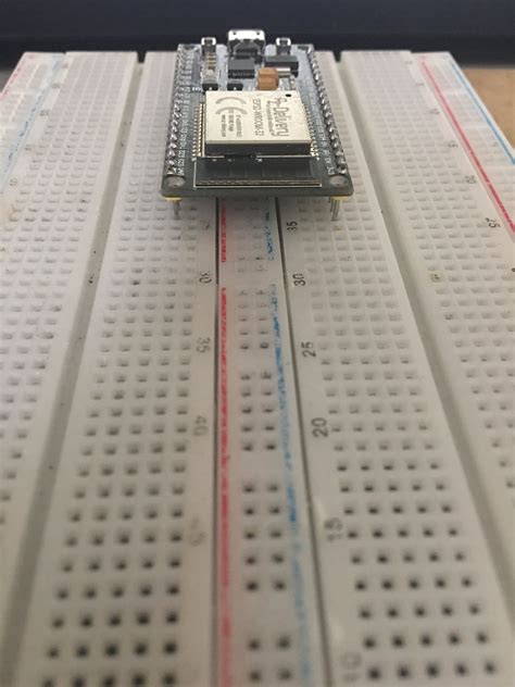 How To Esp32 And Breadboard [stub] Introductory Tutorials Arduino