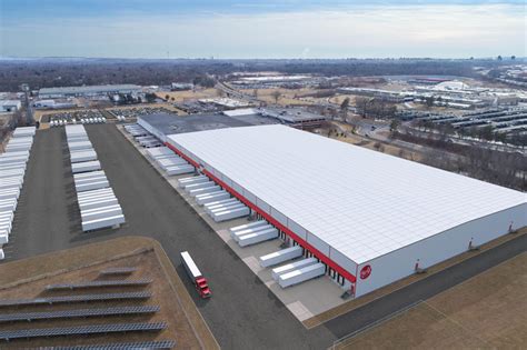 Weighted Clustering With Minimum Maximum Cluster Sizes Greenfield