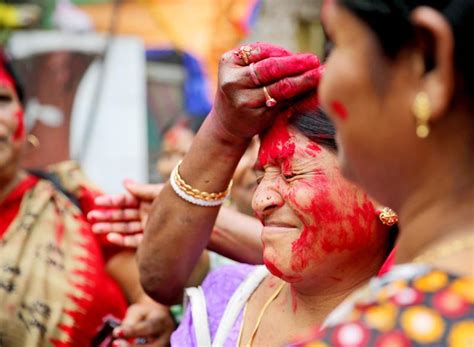 In India A Debate Over Whose Body Is It Taipei Times