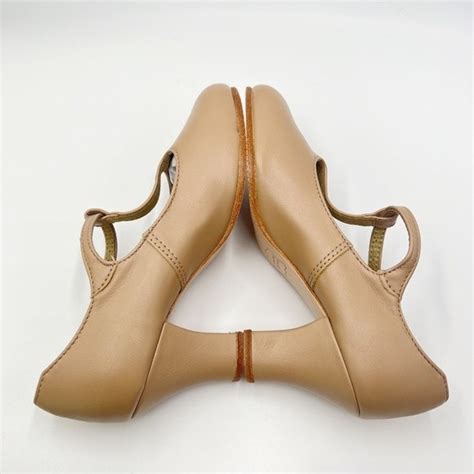 Capezio Shoes Capezio 75 Caramel Tan Jr Footlight Tstrap Character