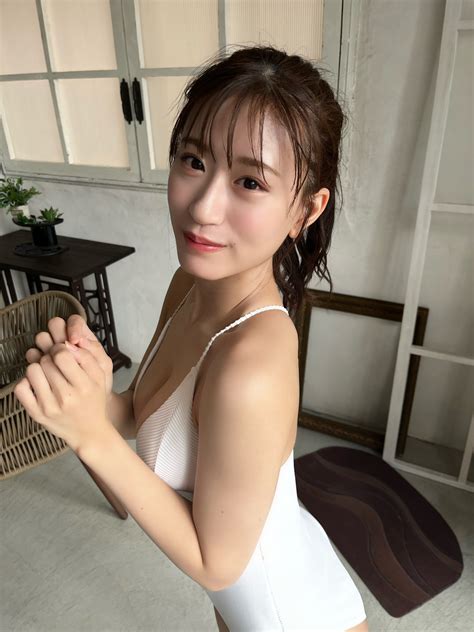 上西怜【nmb48 公式です！】 On Twitter 表紙をさせていただいた 週刊flash さん発売中☺️🌼 真っ白にポニーテールっ