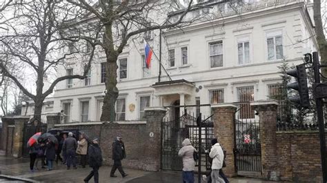 Police And Mi5 Fear A Diplomatic Bag Was Used To Smuggle Novichok Into