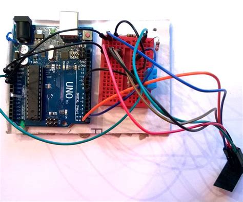 wireless temperature and humidity monitor with esp8266 5