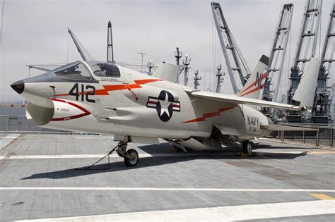 Aircrafts Army Fighter Jets Usa Marine Vought F 8 Crusader
