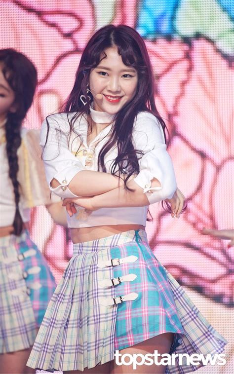 [현장리포트] 오마이걸 Oh My Girl 아린 내 키 목표는 170cm…현 최장신은 지호 네이트 연예