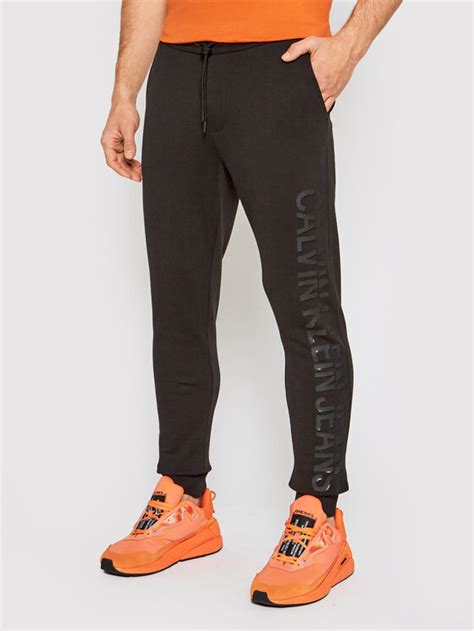 Calvin Klein Jeans Jogginghose J30j317995 Schwarz Regular Fit Modivo De