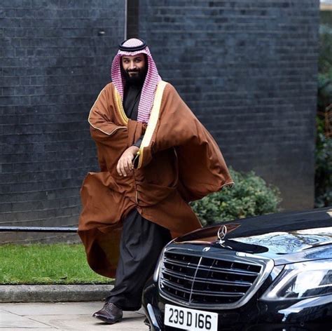 صورة ولي العهد”محمد بن سلمان” في لندن تترجم قوة العزيمة ورفعة الأمة