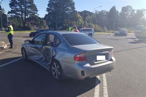 Woman Taken To Katoomba Hospital After Crash On Great Western Highway