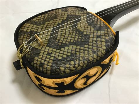 代購代標第一品牌－樂淘letao－超美品〜沖縄 琉球 三線 （蛇 模様 人口張り）ギグバック付き！！！