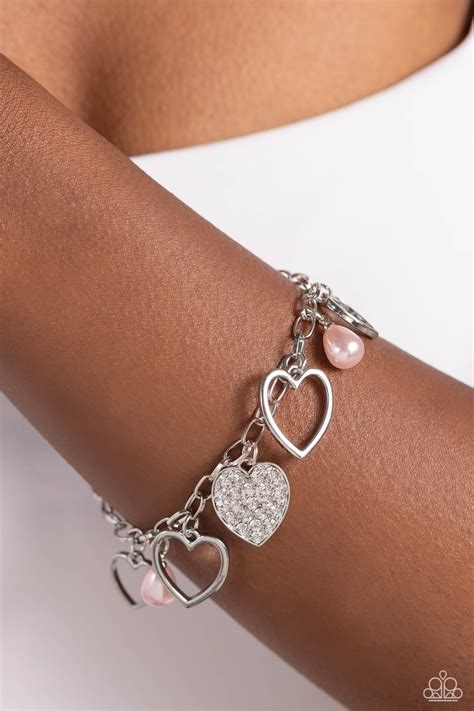 Glow Your Heart Pink Paparazzi Bracelet Jewelryblingthing
