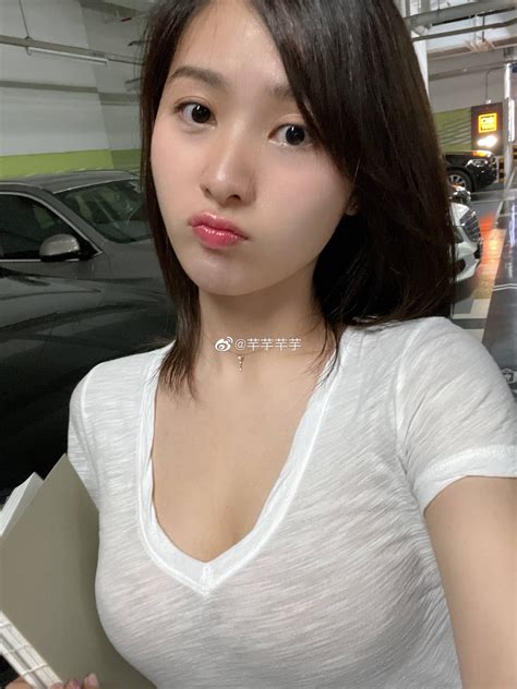 Weibo 微博 芊芊芊芋 2p 芊芊芊芋 葡萄干 Liu1ting Chinese 中国 China