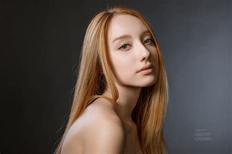 女性、 ブロンド、 顔、 ポートレート、 裸の肩、 見る人、 青い目、 Hdデスクトップの壁紙 Wallpaperbetter
