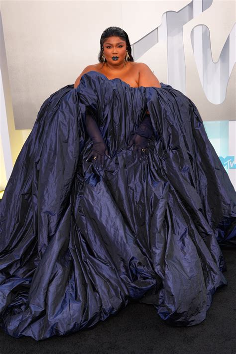 Lizzo Confirme Son Statut Mode En Jean Paul Gaultier Haute Couture