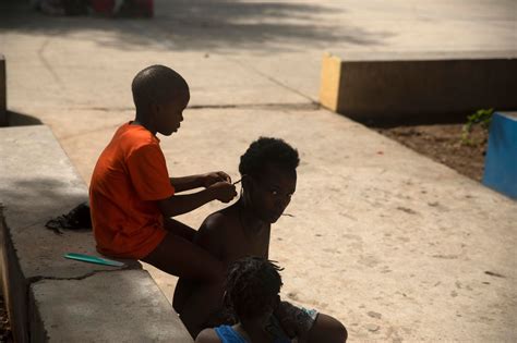 Haïti Le Corps Des Femmes « Arme De Guerre Pour Les Gangs Rivaux
