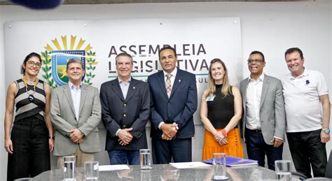 Pge Firma Parceria Com A Assembleia Legislativa Para Exibição De