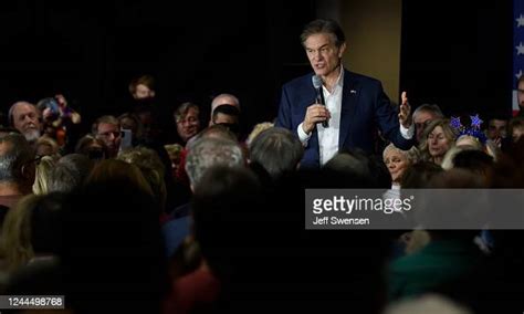 Republican U S Senate Candidate Dr Mehmet Oz Speaks To Supporters