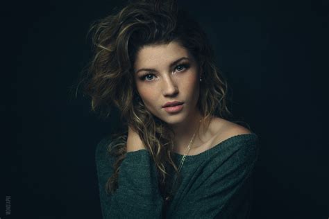 Wallpaper Face Women Model Simple Background Long Hair Singer
