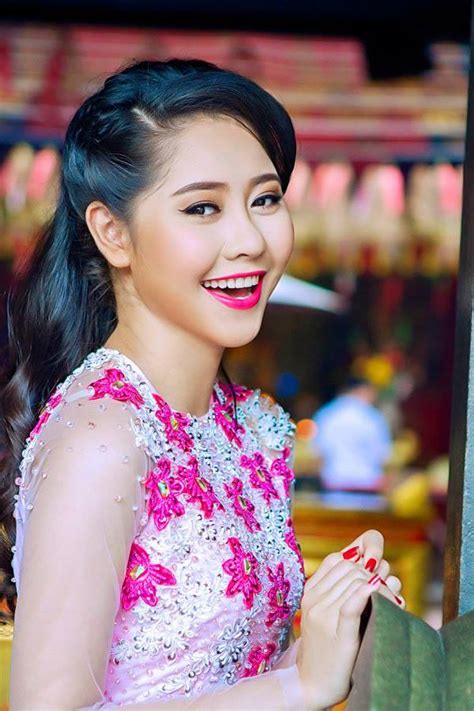 Tiểu Sử Diễn Viên Tường Vi