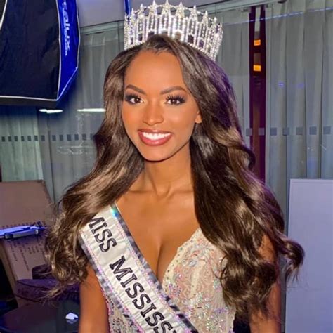 Mississippis Asya Branch Is Miss Usa 2020 Crowned In Memphis