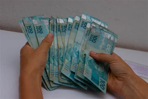 Quem Ganha Mais De Um Salário Mínimo Também Recebe Aumento