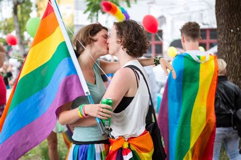 Eslovênia Legaliza Casamento Entre Pessoas Do Mesmo Sexo Um Outro Olhar