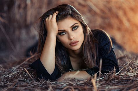 Wallpaper Brunette Women Outdoors Hay Face Portrait Bokeh Blue