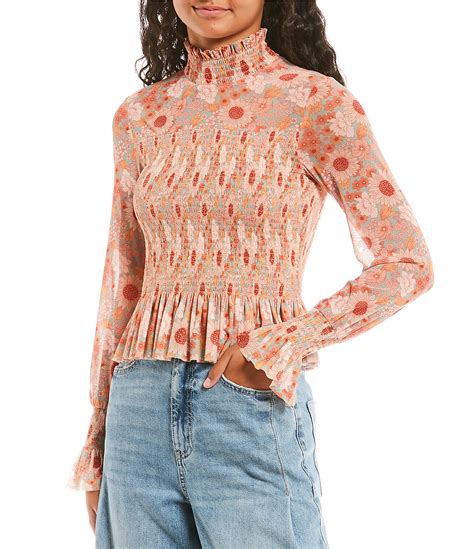 Candv Chelsea And Violet Retro Floral Print Long Sleeve Smocked Top Dillards