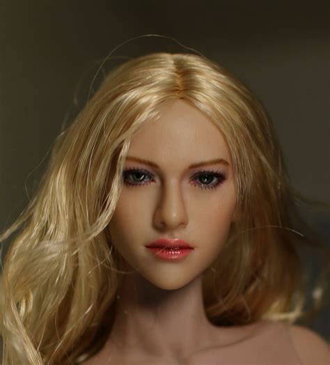 Kimi Toys Amanda Seyfried 1 6 Head Sculpt Hot Custom Kumik Female Body