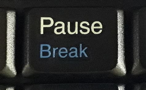 Кнопка pause break