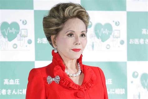 【画像】デヴィ夫人のすっぴんがすごい！若い頃と変わらない美しさって本当？ Tiramisù Box