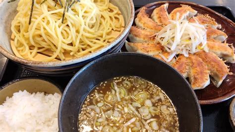 五味八珍 し ゅ ん の 日 常 を 淡 々 と 綴 る よ