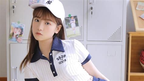 清纯美女学生妹高清桌面壁纸 电脑壁纸美女壁纸图片 乐美图网