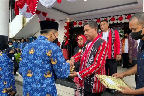146 Cpns Dan P3k Ambon Terima Sk Pengangkatan Di Peringatan Hut Ri