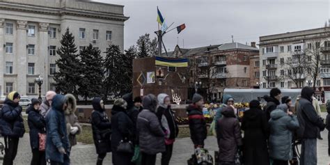 Deadly Russian Shelling Of Kherson Neighborhoods Mars Joy Over Ukraine