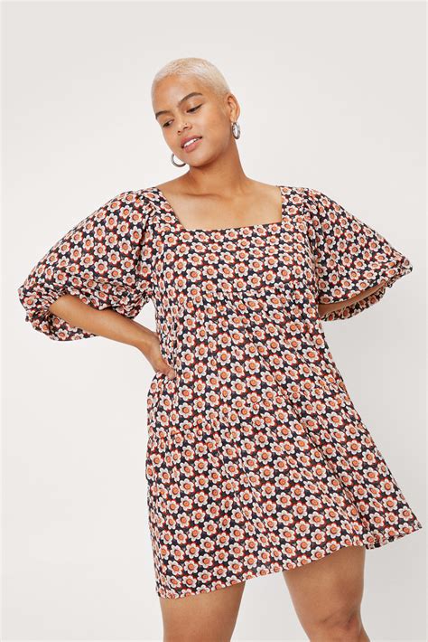 The Most Flattering Dress Styles For Plus Size Nasty Gal