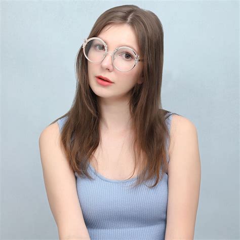Juliana Runde Goldene Brille Aoolia De