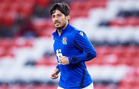 「すげー繋がり」「どーゆー繋がり？」来日中のダビド・シルバ、五輪金メダリストの2ショットにファンも驚き「スーパーアスリート同士」 超