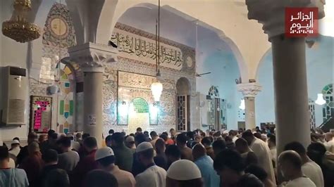 القارئ ياسين الجزائري من مسجد عبد الحميد ابن باديس بالعاصمة الجزائر الجزائر