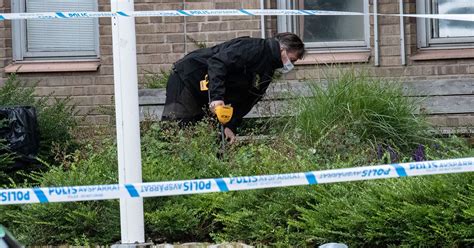 Två Anhållna Misstänkta För Medhjälp Till Mord På 25 årig Man Svt Nyheter