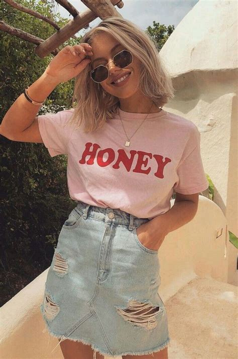 Pink Shirt And Denim Skirt Outfit Denim Skirt Outfits Denim Skirt