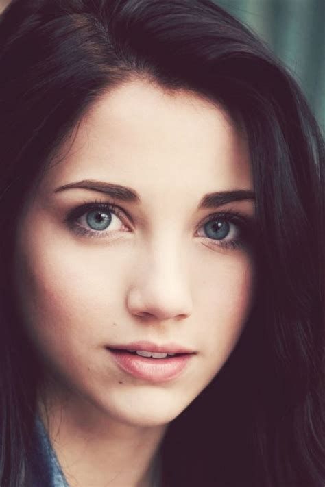 Download Wallpaper 640x960 Emily Rudd Brunette Blue Eyes Face Hair
