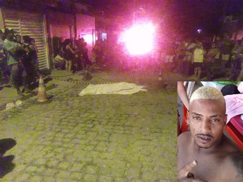 Após Discursão Em Bar Homem é Morto A Facadas Carro é Incendiado E