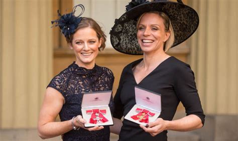 Team Gb Hockey Stars Kate Richardson Walsh And Wife Helen Honoured At