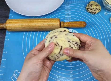 Resep Roti Maryam Cokelat Teman Ngopi Dan Ngeteh Nih