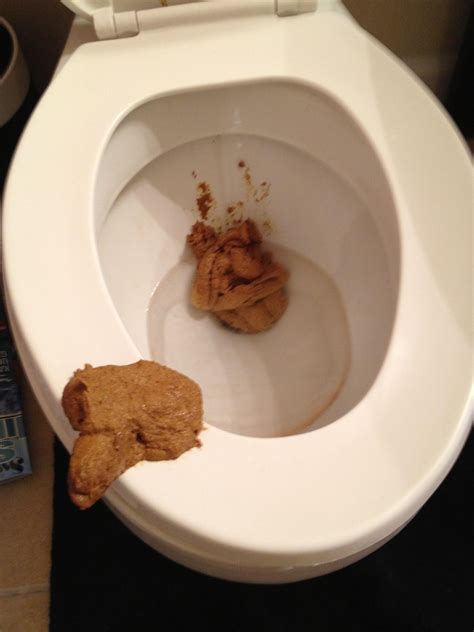 Pin By Dennis Kuijlen On Poooooop Toilet Bathroom Bathtub