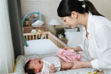 6 điều Mẹ Cần Phải Biết Khi Bé Bị Hăm Tã Nổi Mụn